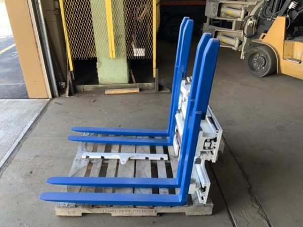 Cascade 55F-FDS-123 Multi Pallet Handler w Sideshift Attachment ...